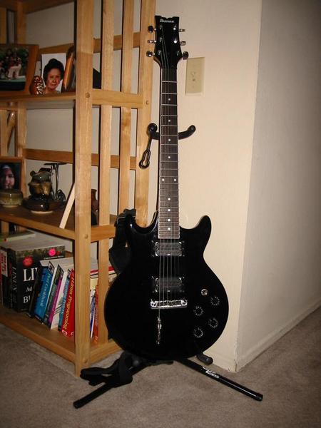 Album: | Picture: Ibanez AX-125
